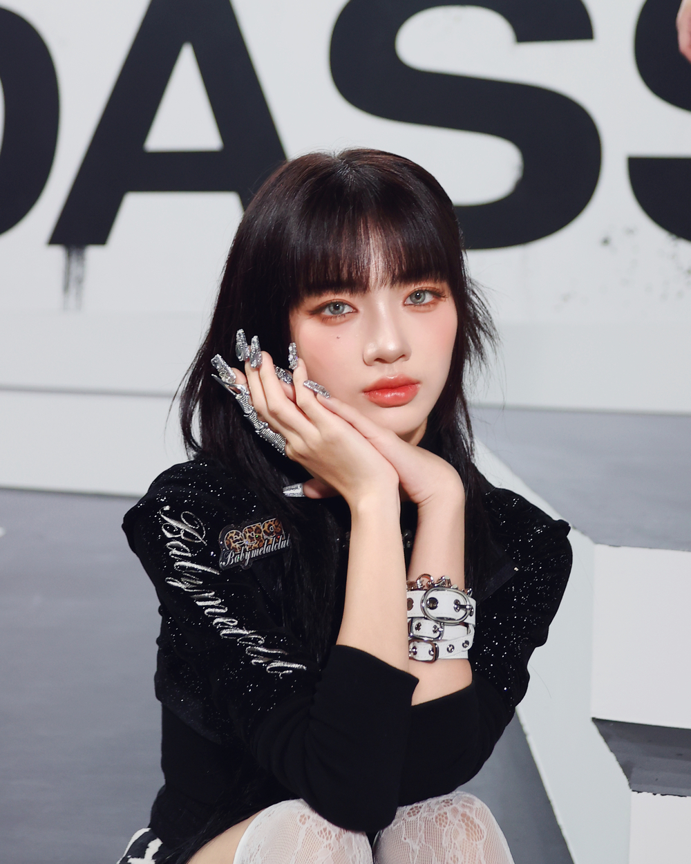 GENBLUE幻藍小熊〈BADASS〉大膽出擊！壞女孩校園Y2K造型挑戰極限